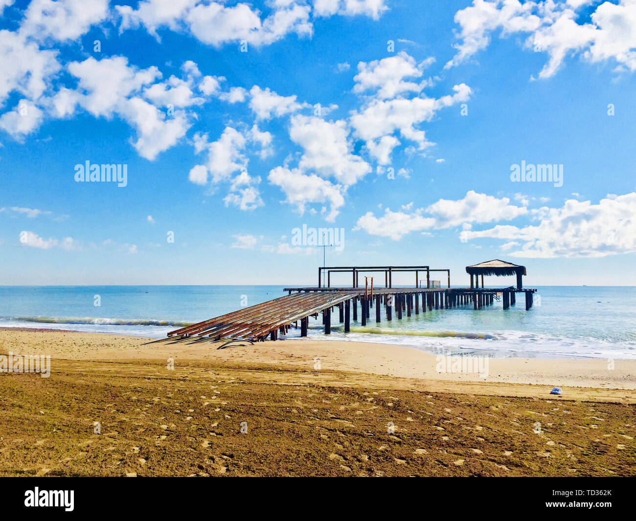 Wooden pier in Newport Beach,landscape green blue Stock Photo - Alamy
