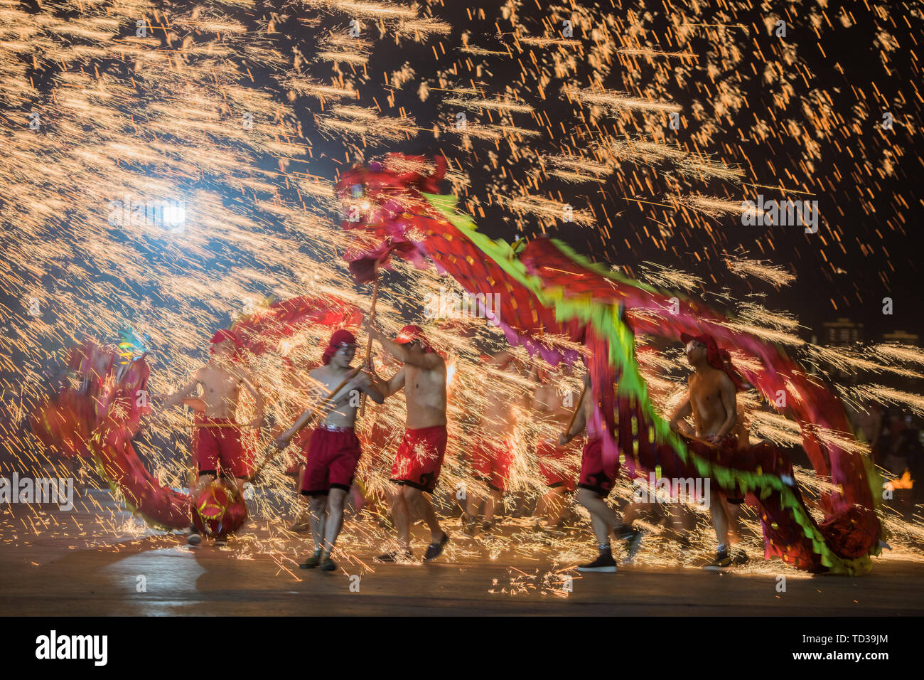 Fire Dragon Performance at the First Chinese Dragon Lantern Arts ...