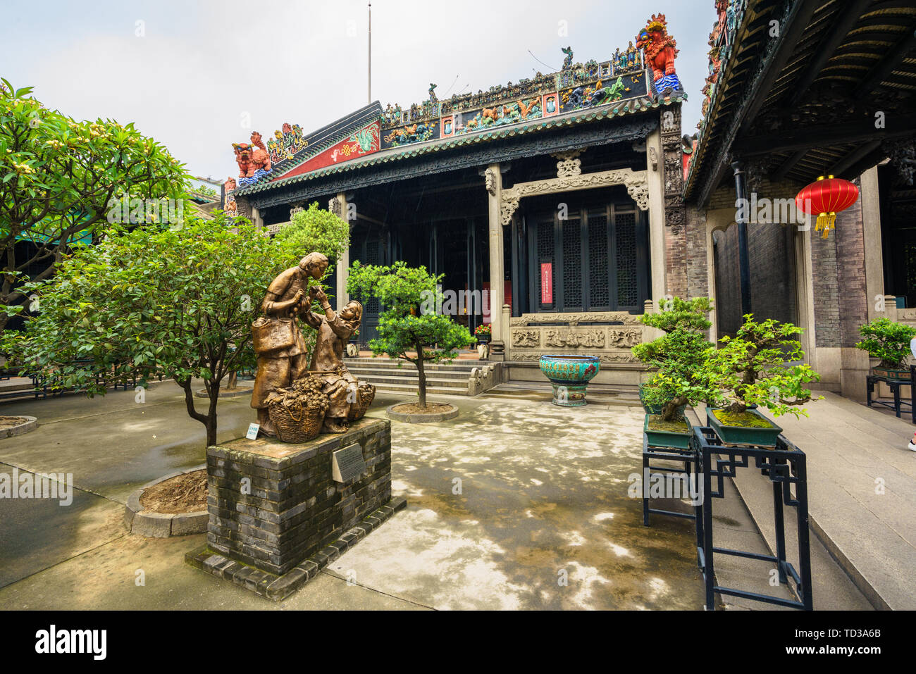 Chen Jia Temple in Guangzhou Stock Photo - Alamy