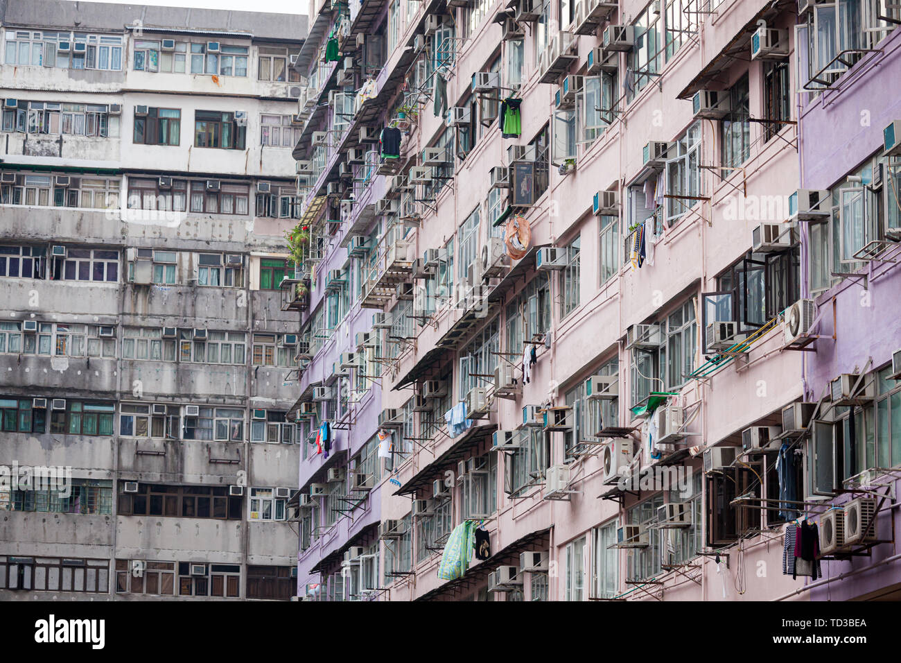 Residential building pattern in Hong Kong Stock Photo - Alamy