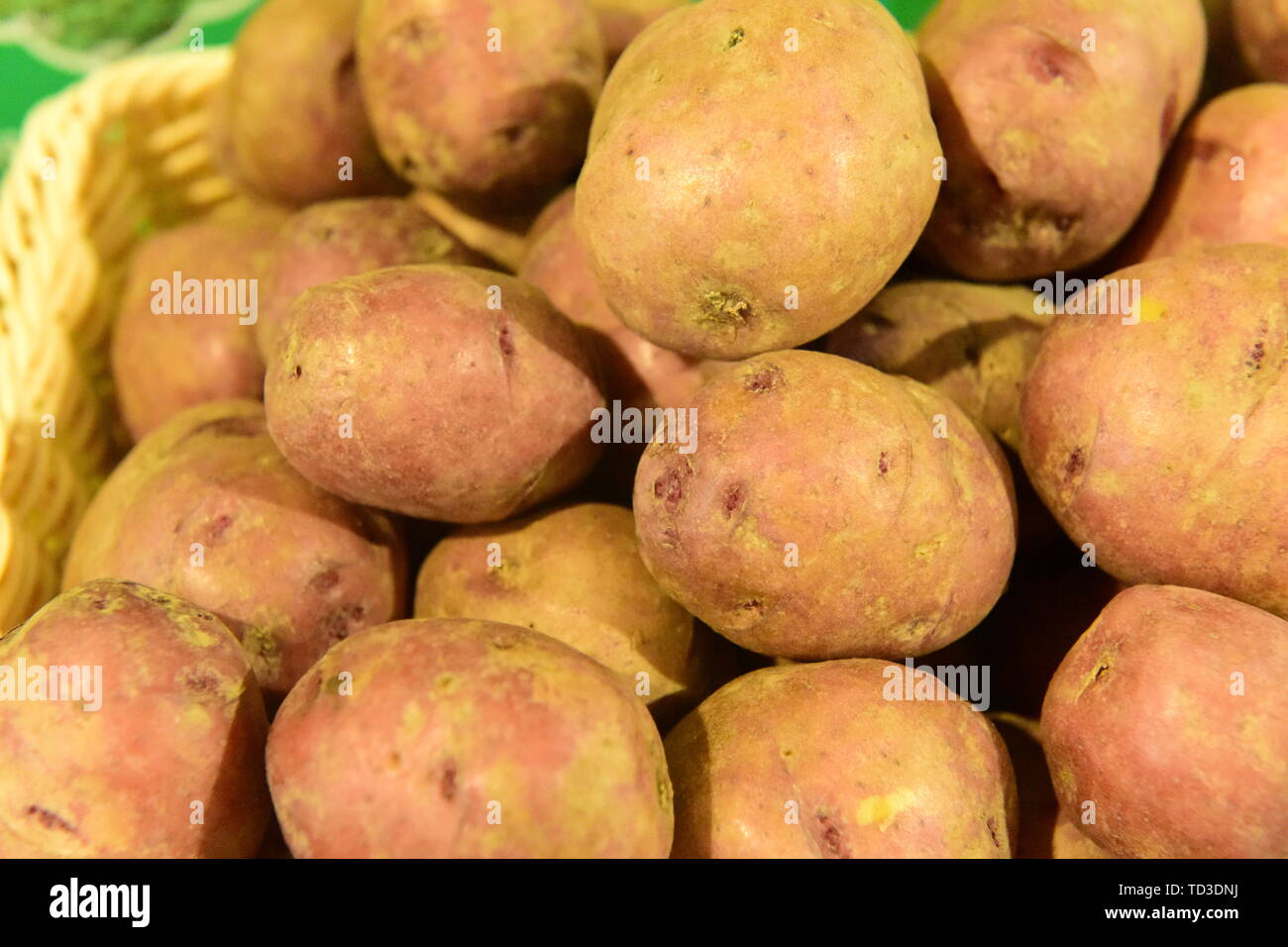 Selenium rich potato hi-res stock photography and images - Alamy