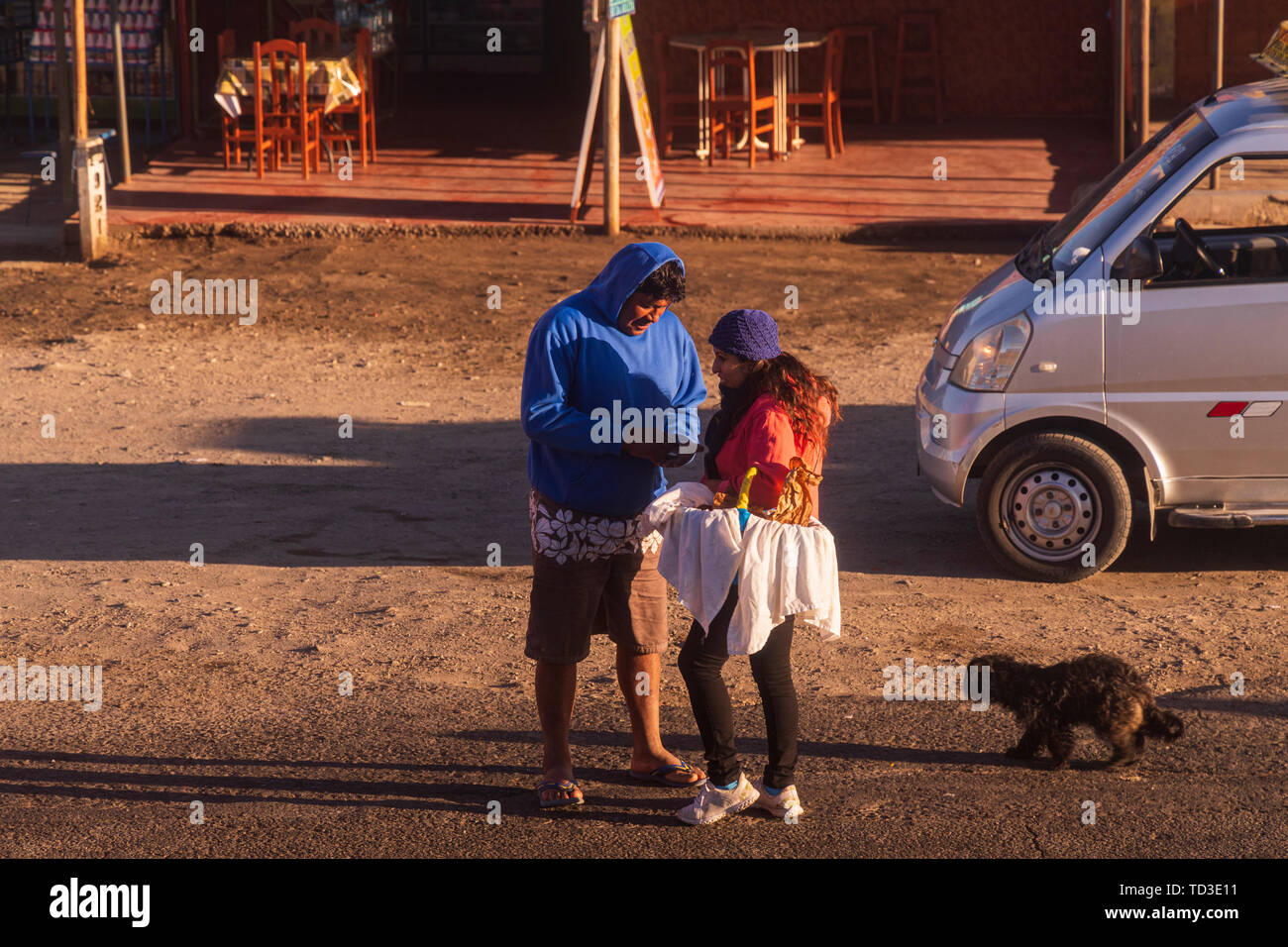 Peruvian street scenes hi-res stock photography and images - Alamy