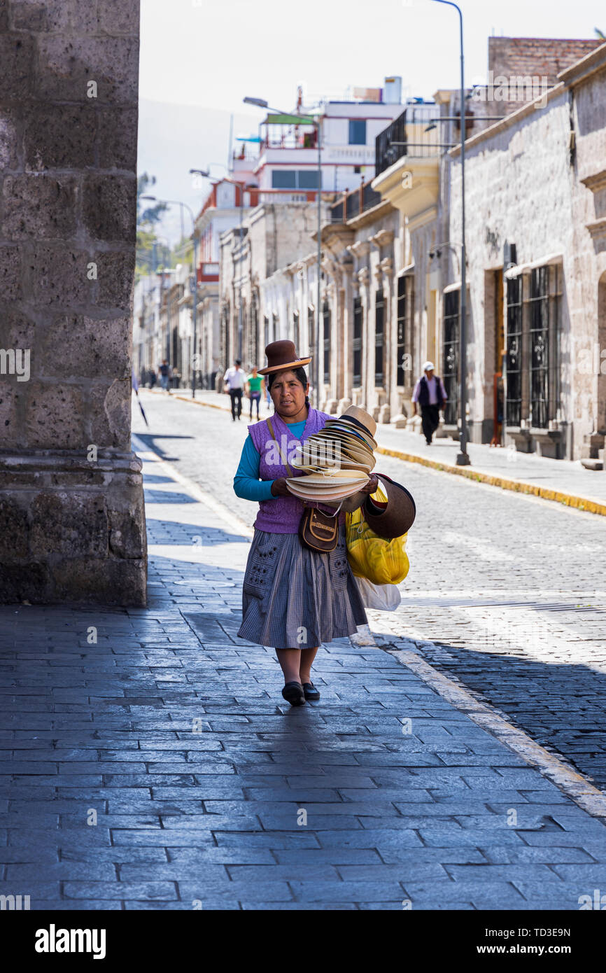 Latin american hats hi-res stock photography and images - Alamy