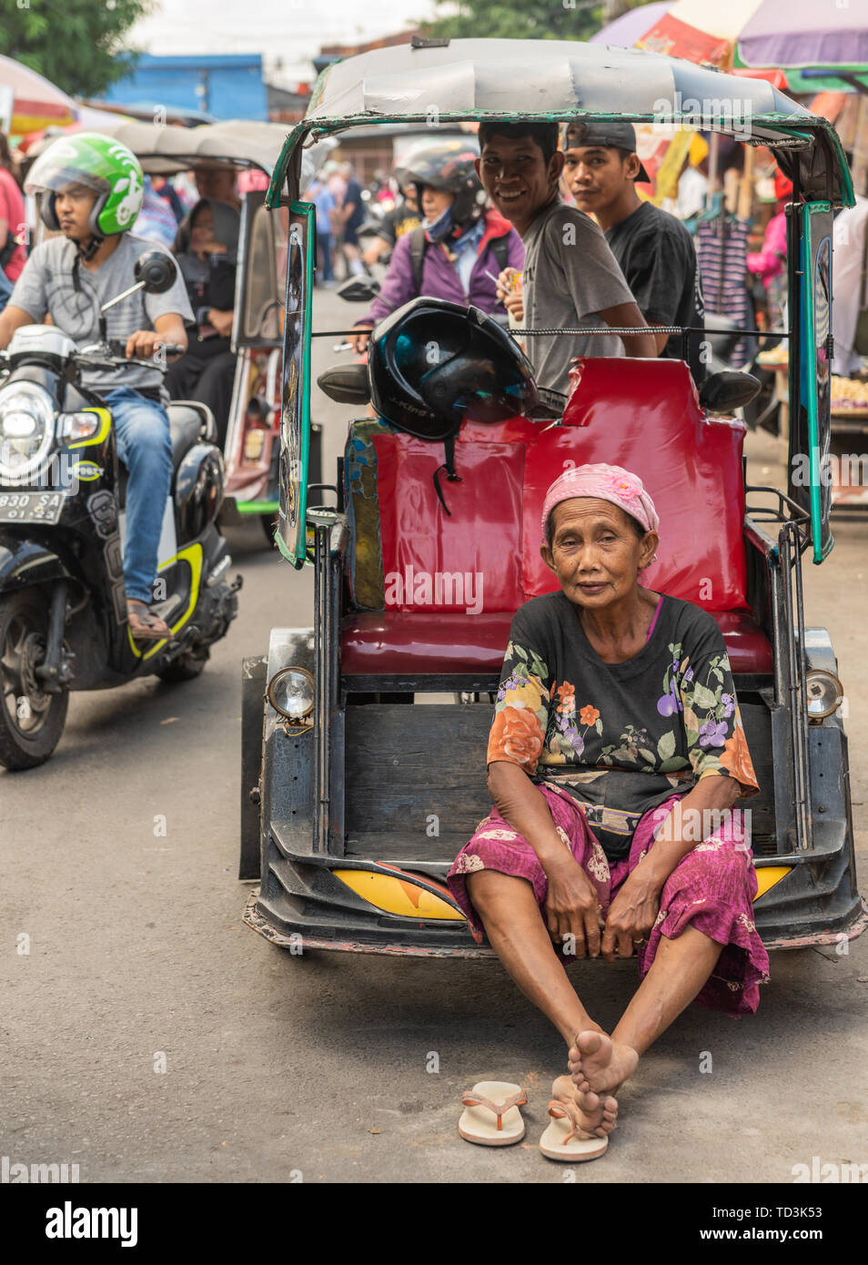 Tricycle driver hi-res stock photography and images - Alamy