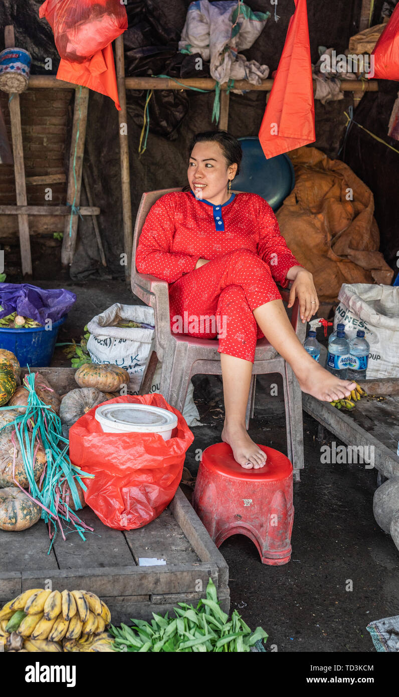 Makassar, Sulawesi, Indonesia - February 28, 2019: Terong Street Market ...