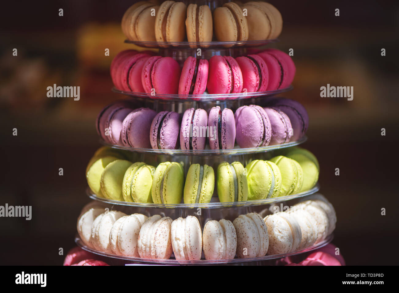 Food pyramid cake hi-res stock photography and images - Alamy