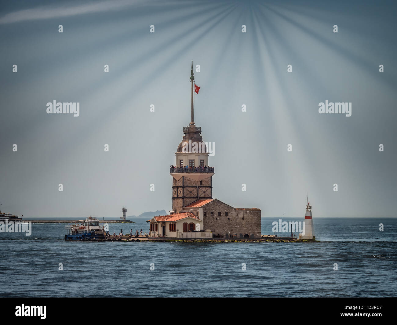 Leander tower at the Golden Horn in Istanbul, Turkey Stock Photo - Alamy