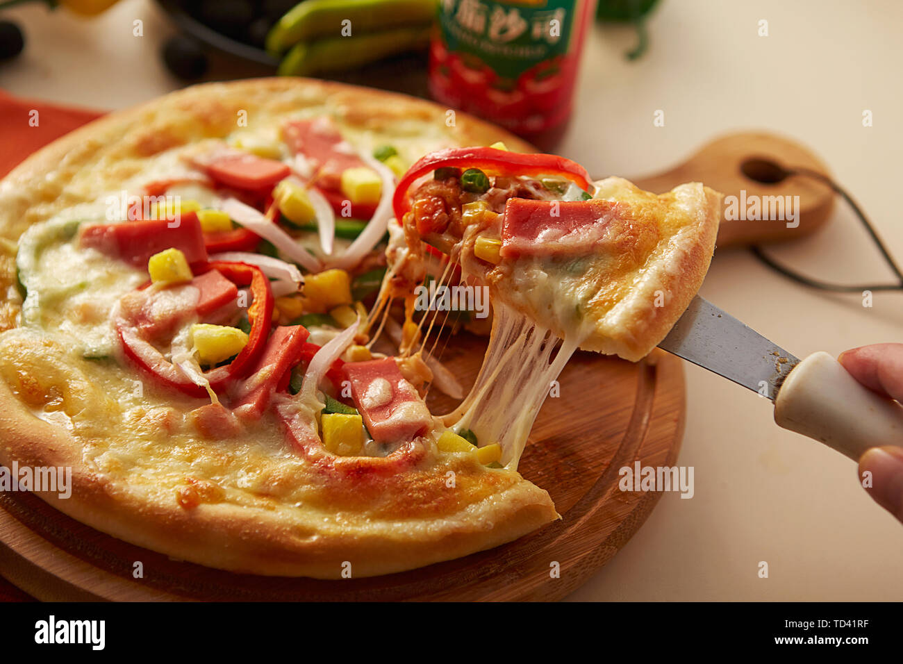 Hawaiian ham pizza Stock Photo - Alamy