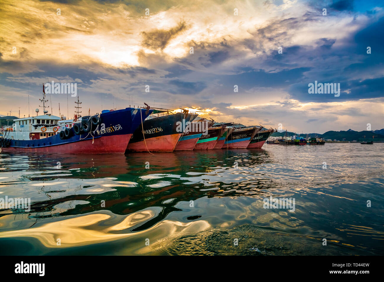 Dongping town hi-res stock photography and images - Alamy