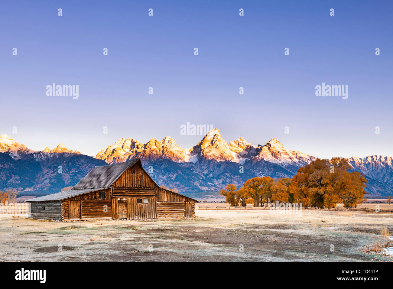 Mormon Row and Teton Range, Grand Teton National Park, Wyoming, United ...