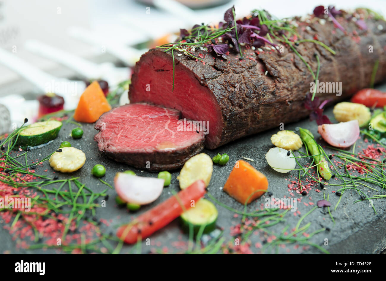 Cooked roastbeef hi-res stock photography and images - Alamy