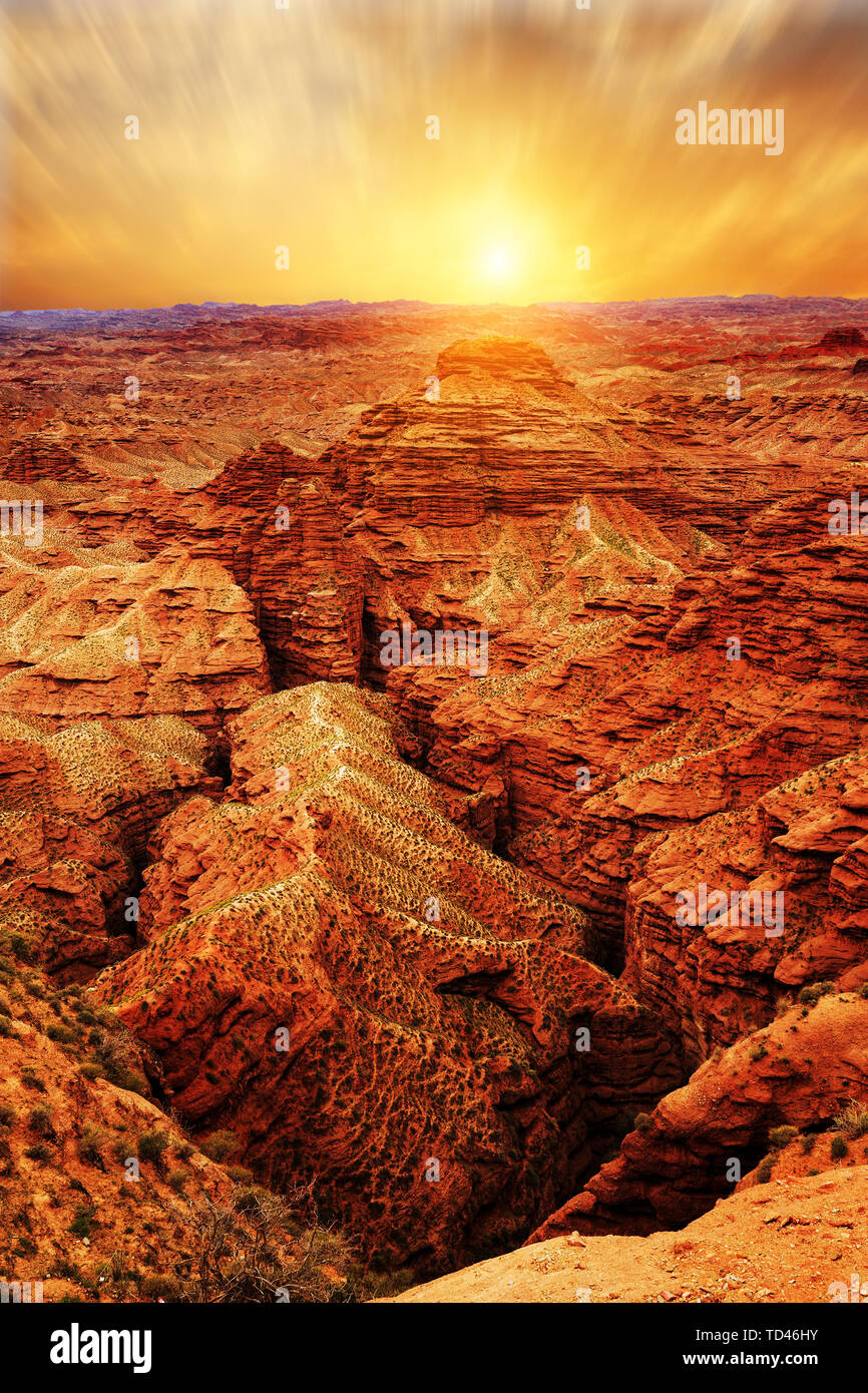 sunrise,sunset skyline and landscape of red sandstone Stock Photo - Alamy
