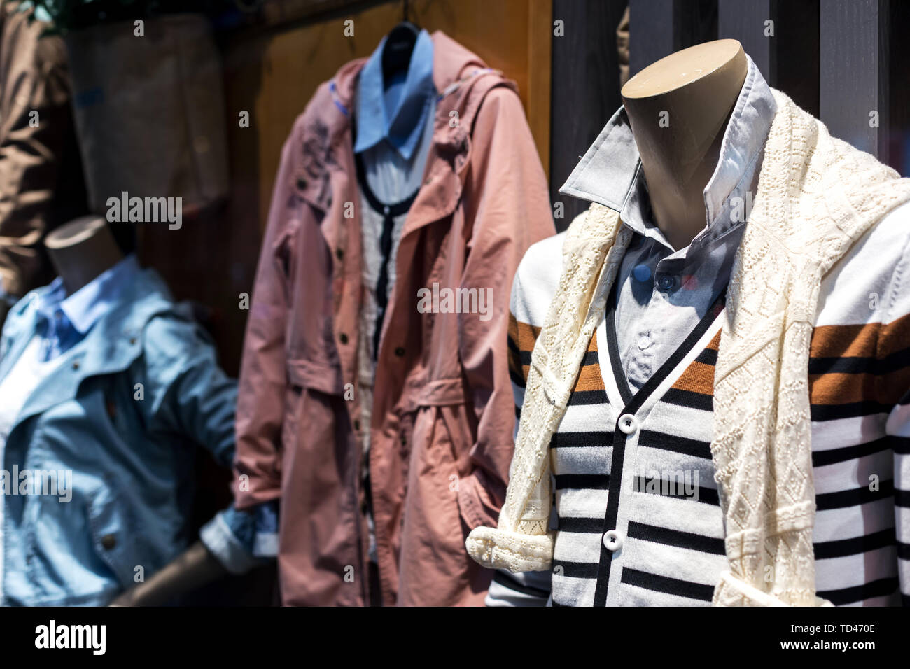 Interior of fashion stores Stock Photo - Alamy