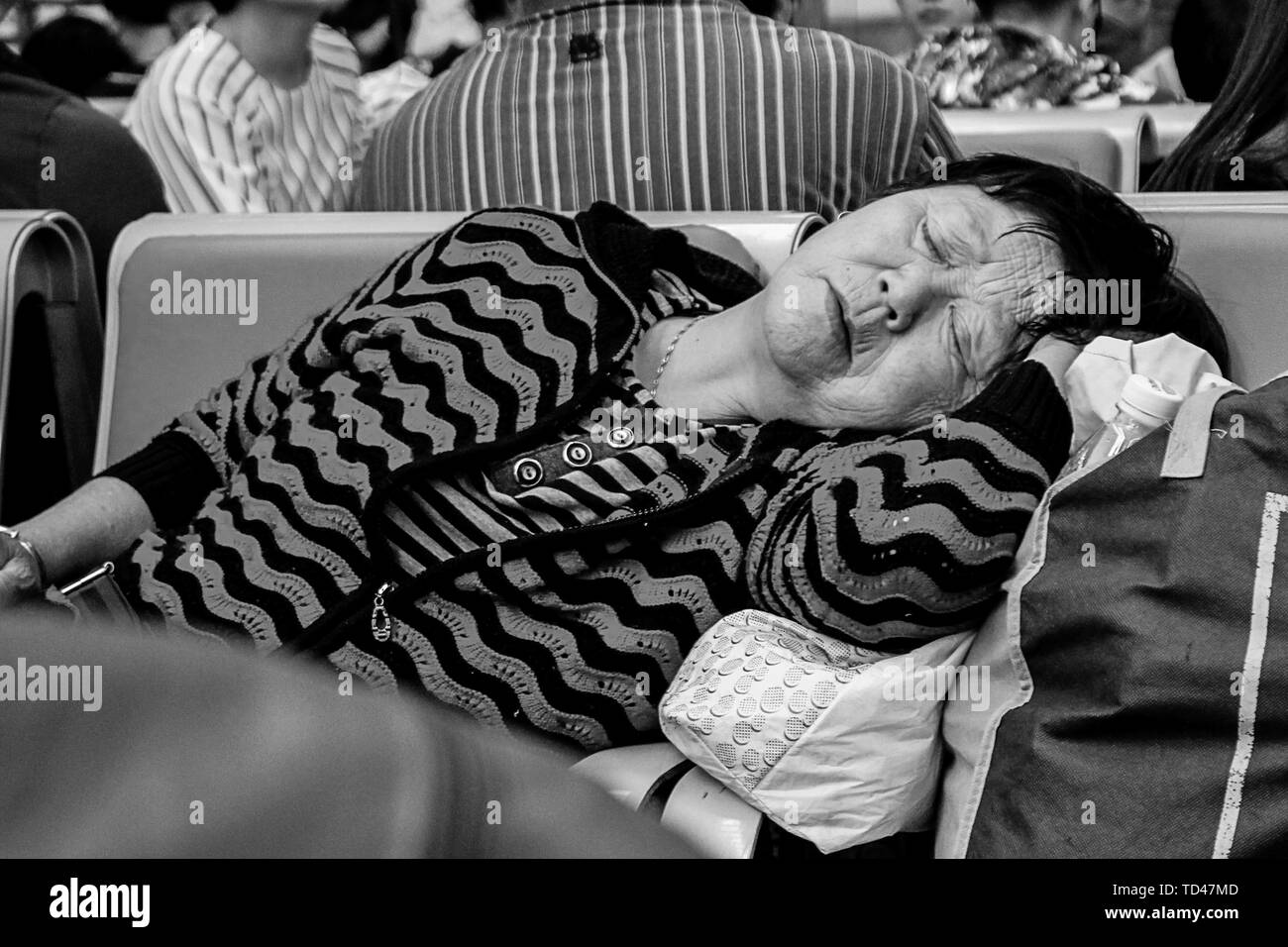 Two girls country fair hi-res stock photography and images - Alamy