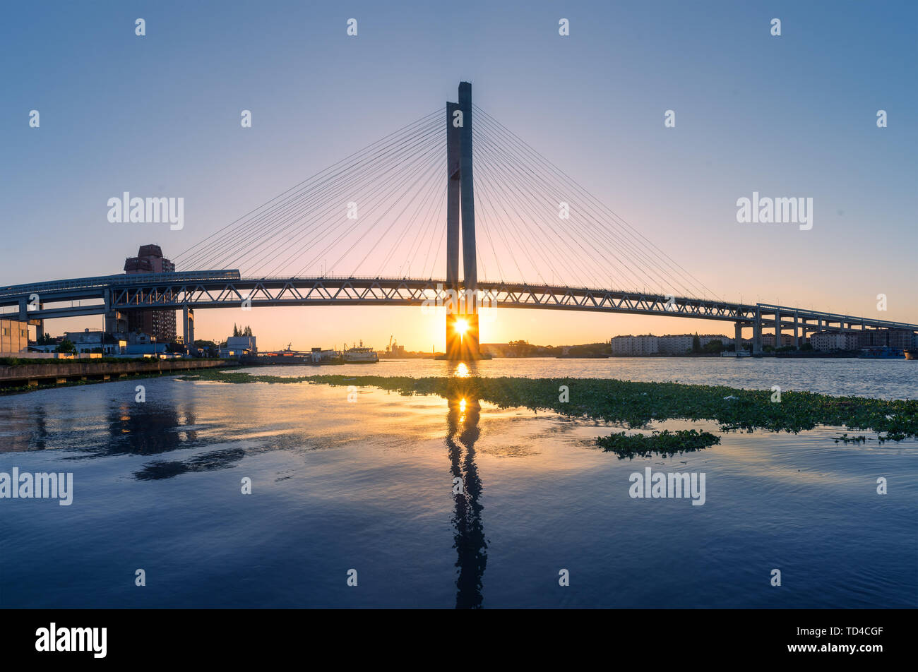 Minpu bridge hi-res stock photography and images - Alamy