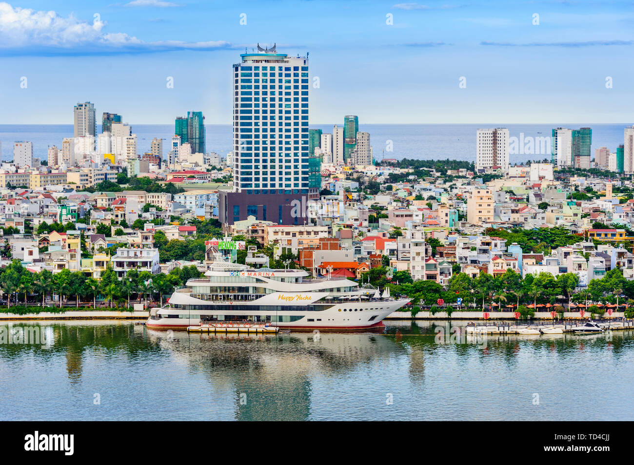 Da nang harbor hi-res stock photography and images - Alamy