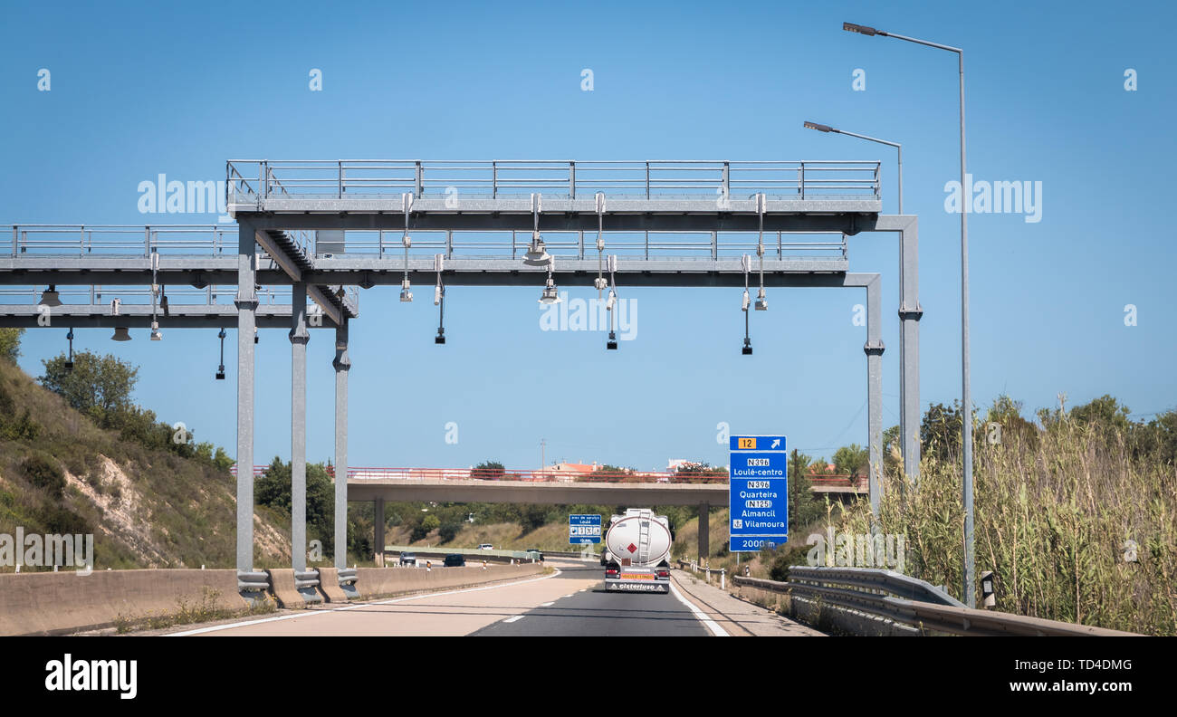 Truck passing under bridge hi-res stock photography and images - Alamy
