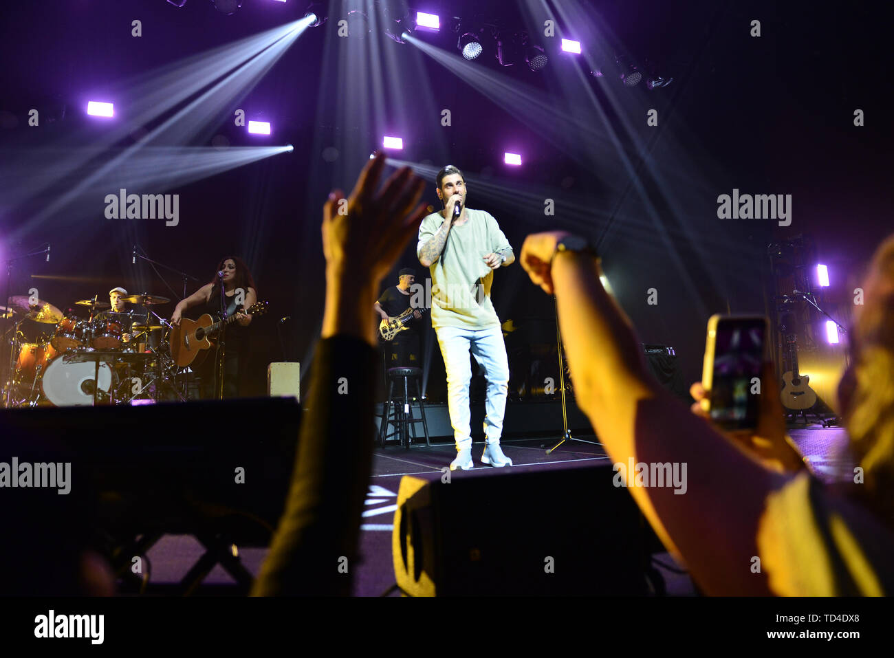 Singer Melendi Performs in Concert at James L. Knight Center on May 10 ...