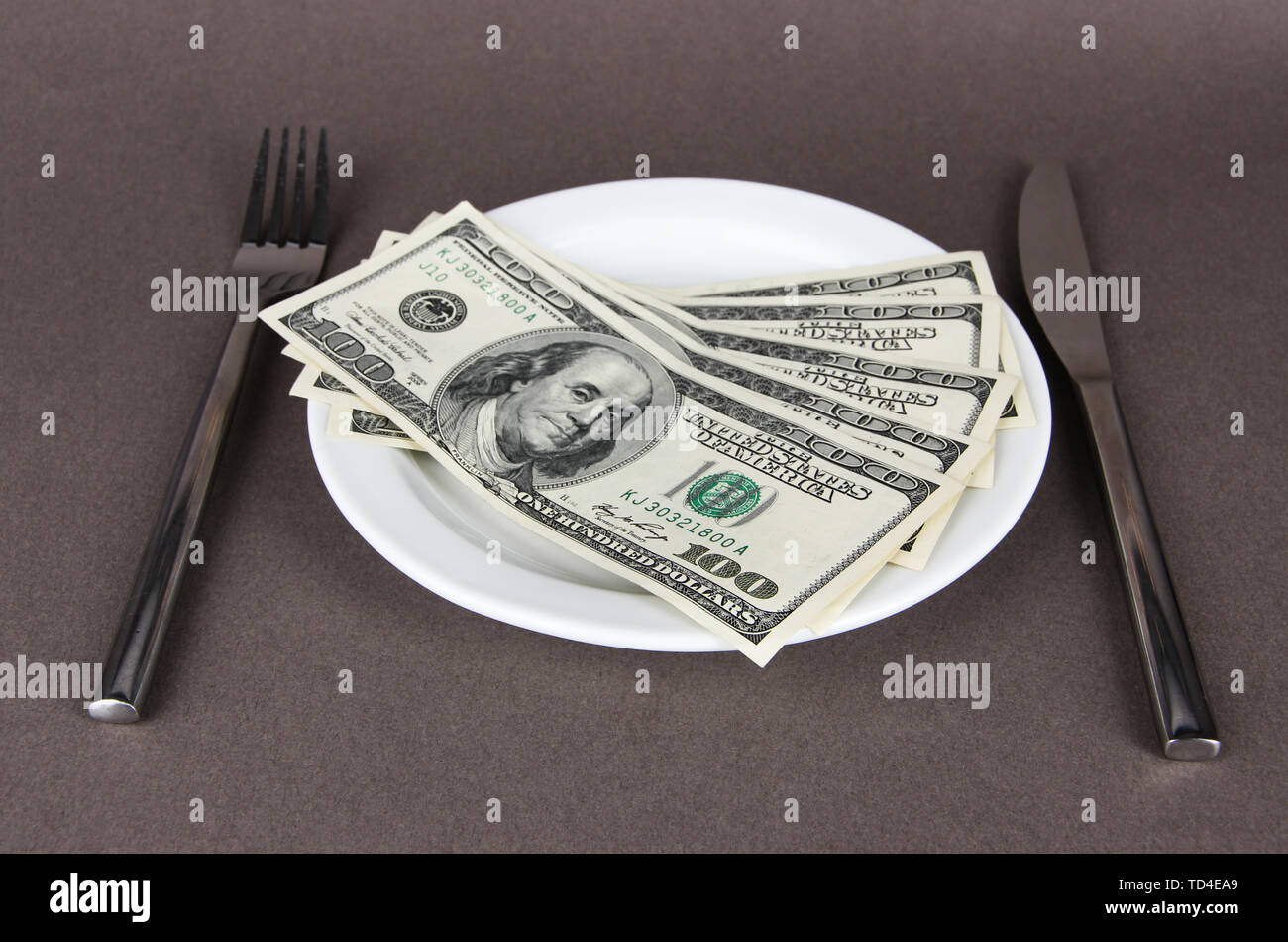 Table setting plate knife check hi-res stock photography and images - Alamy