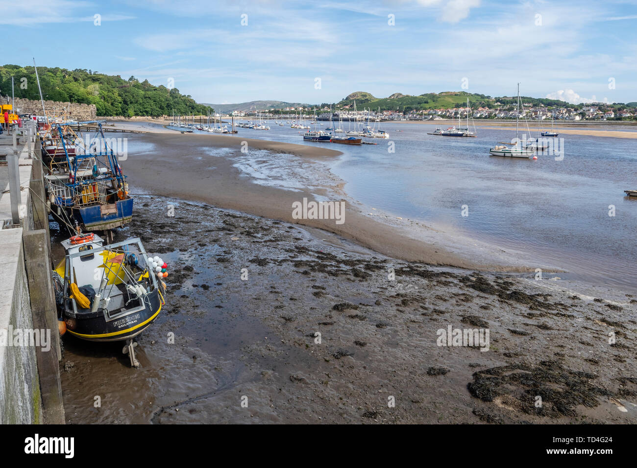 Beach old colwyn colwyn bay north hi-res stock photography and images ...