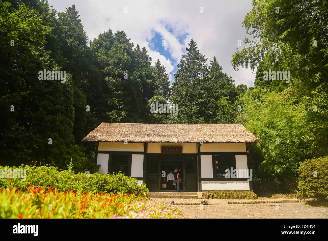 Jiangxi Lushan scenery picture, including Pokou scenic map, embroidery ...