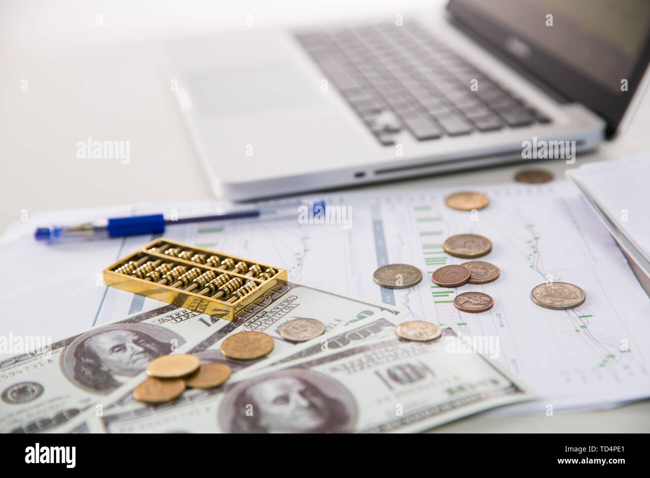 Monetary calculation hi-res stock photography and images - Alamy