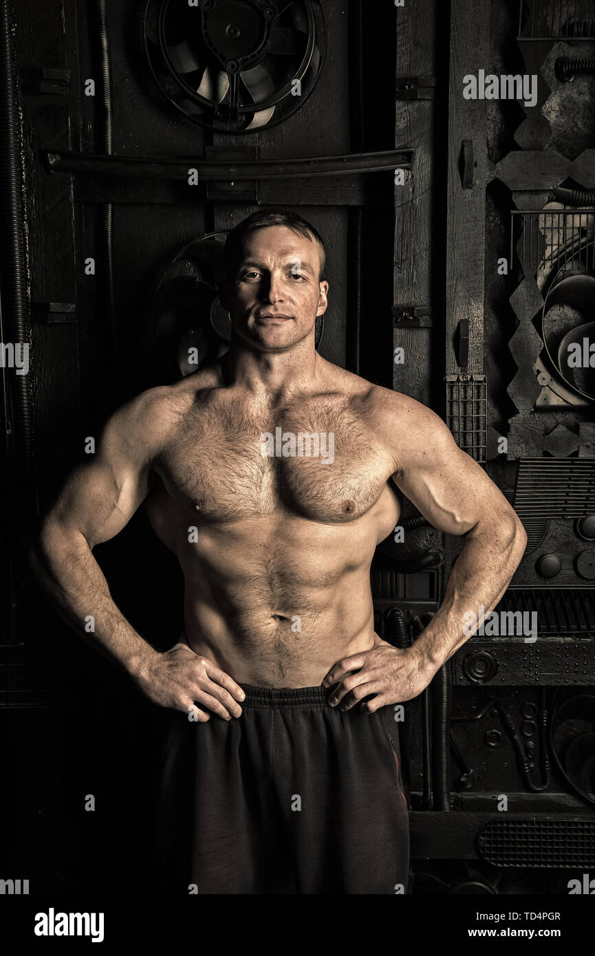 Bodybuilder resting after training, image with vintage toning Stock ...