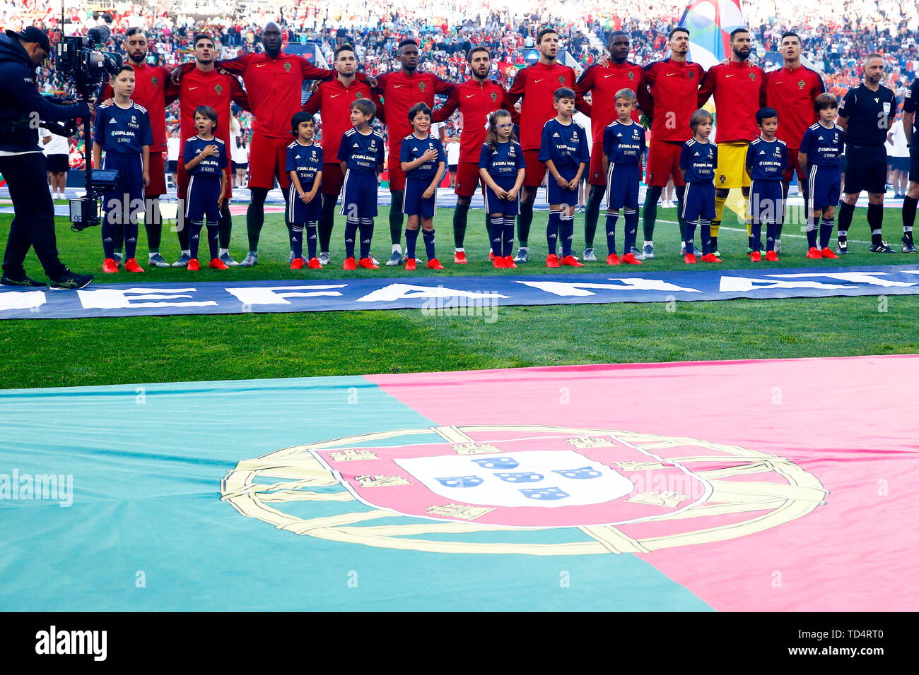 Porto, Portugal. 9th June, 2019. Portugal team group line-up (POR ...