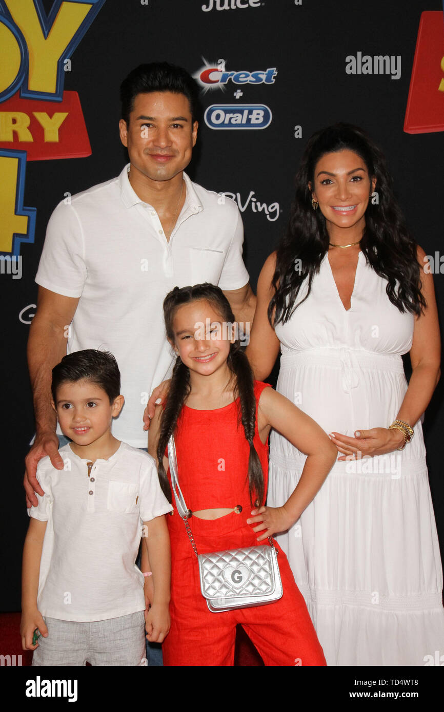 Los Angeles, USA. 11th June, 2019. Mario Lopez, Courtney Laine Mazza ...