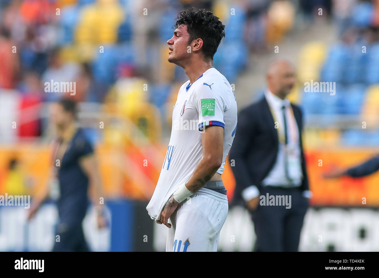 Poland ukraine crying hi-res stock photography and images - Alamy