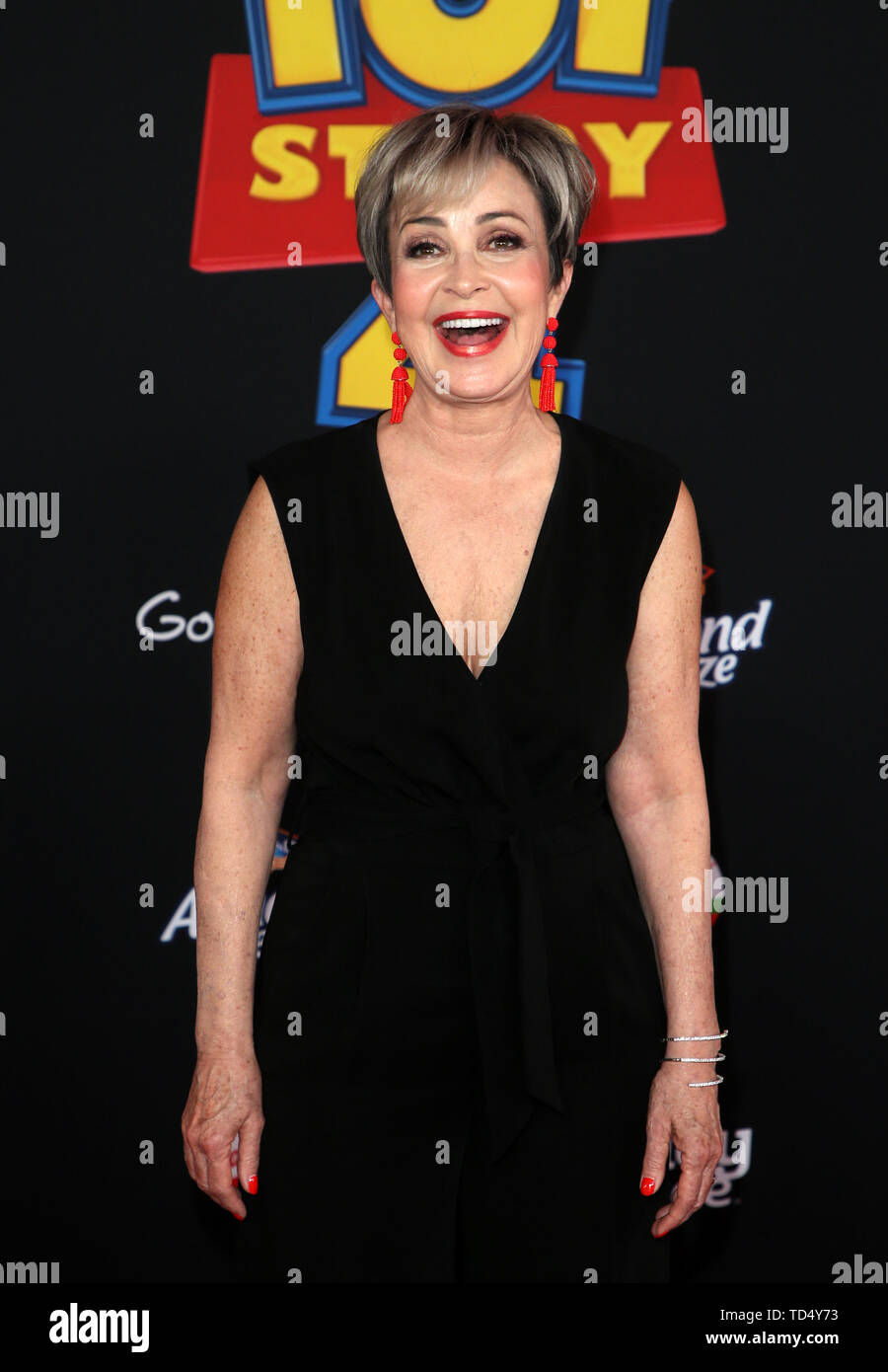 HOLLYWOOD, CA - JUNE 11: Annie Potts, at The Premiere Of Disney And ...