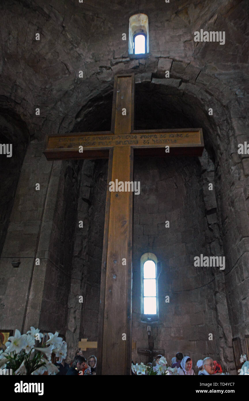 Large wooden cross hi-res stock photography and images - Alamy