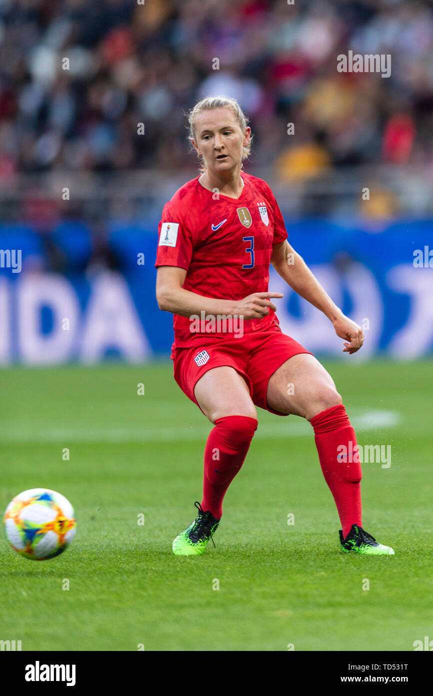 Mewis hi-res stock photography and images - Alamy