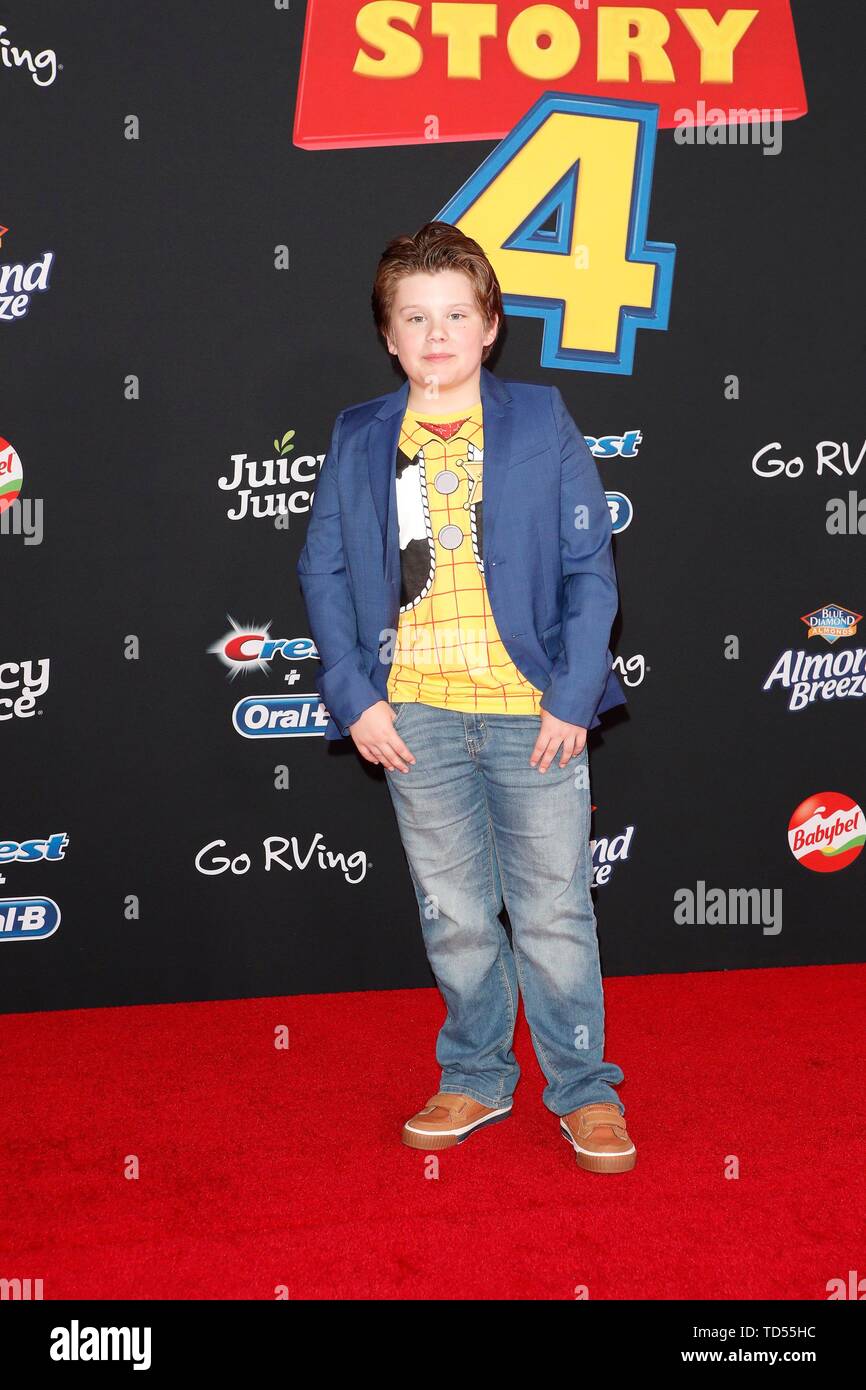 Los Angeles, CA, USA. 11th June, 2019. Maxwell Simkins at arrivals for ...
