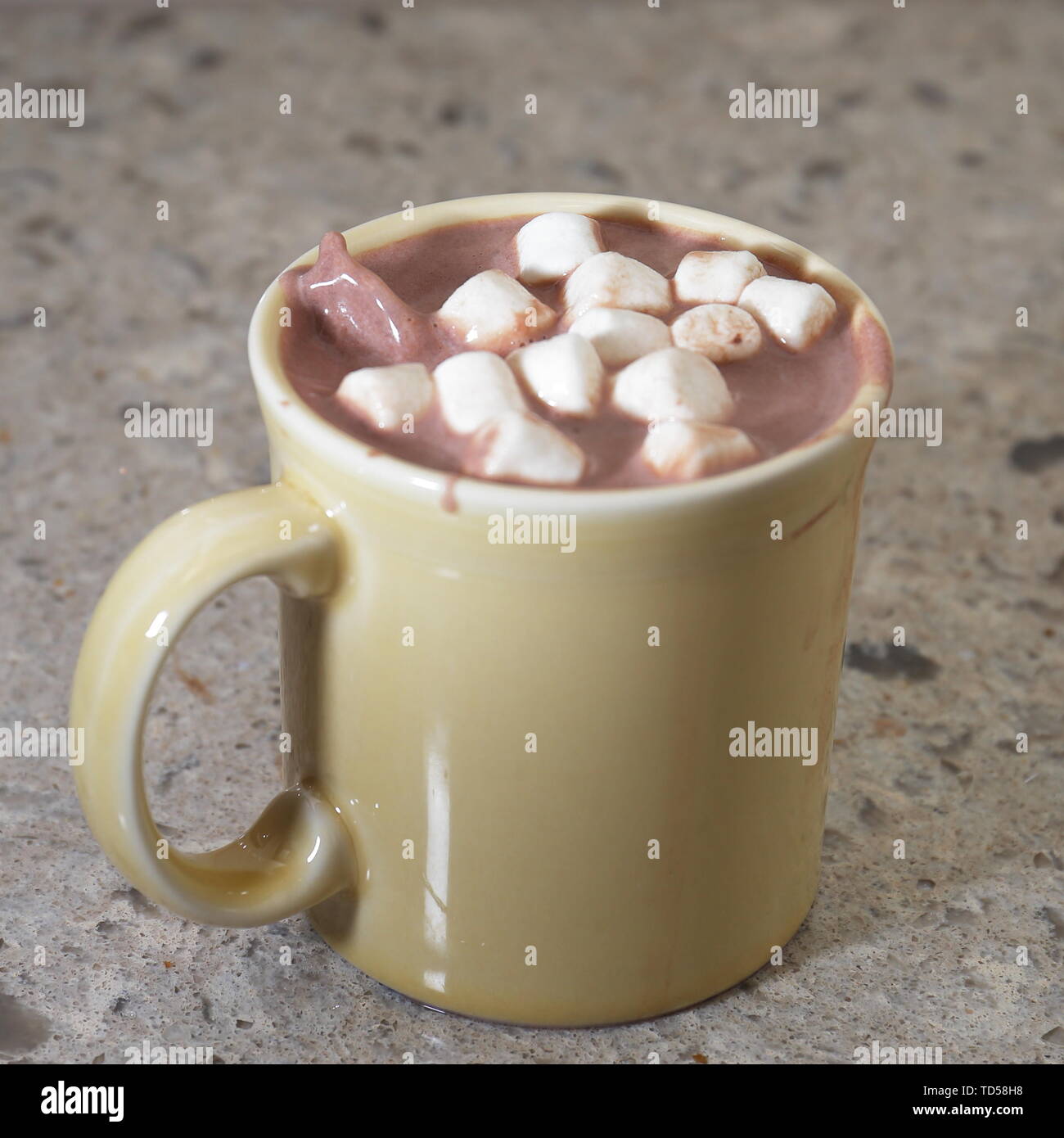 Mug hot cocoa marshmallows chocolate hi-res stock photography and ...