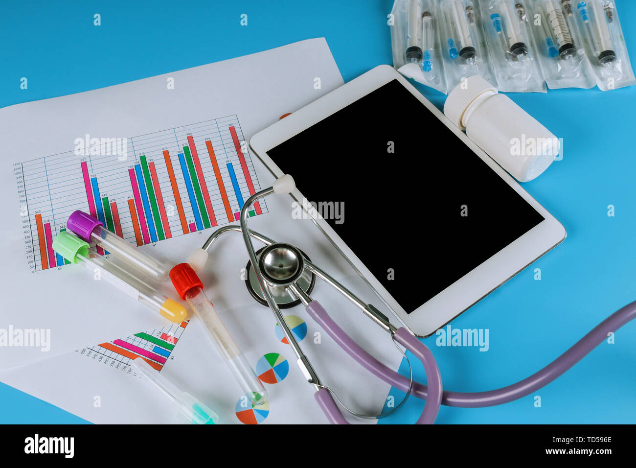 Medical statistics hi-res stock photography and images - Alamy