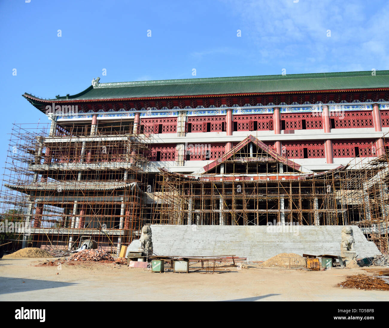 Construction site scaffolding public buildings houses hi-res stock ...