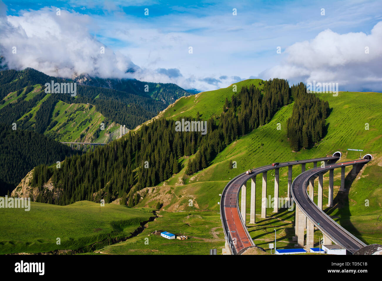 Bending bridges and cable bridge in the competition hi-res stock ...