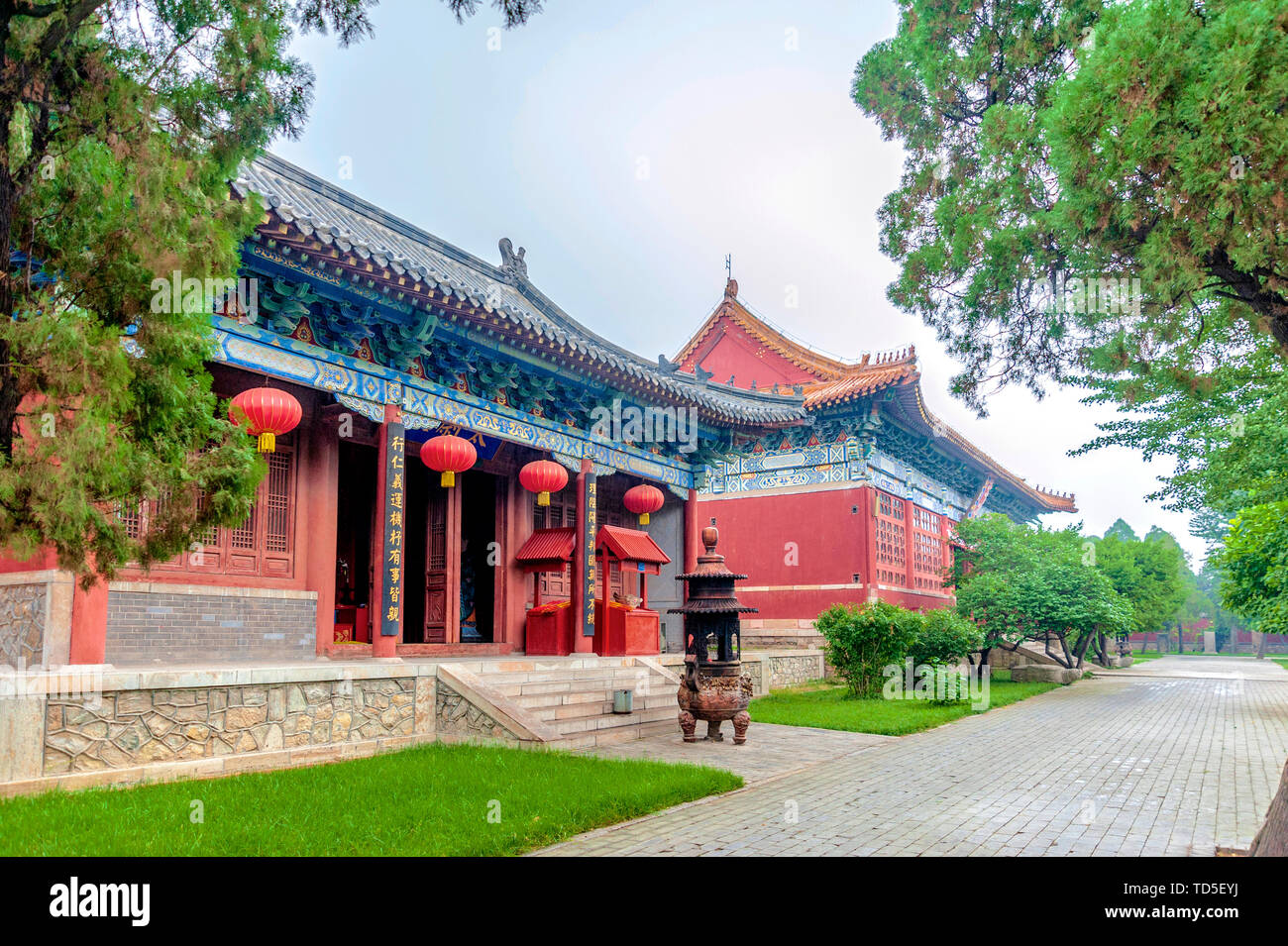 Taishan Daishan Temple, Tai'an, Shandong Province Stock Photo - Alamy