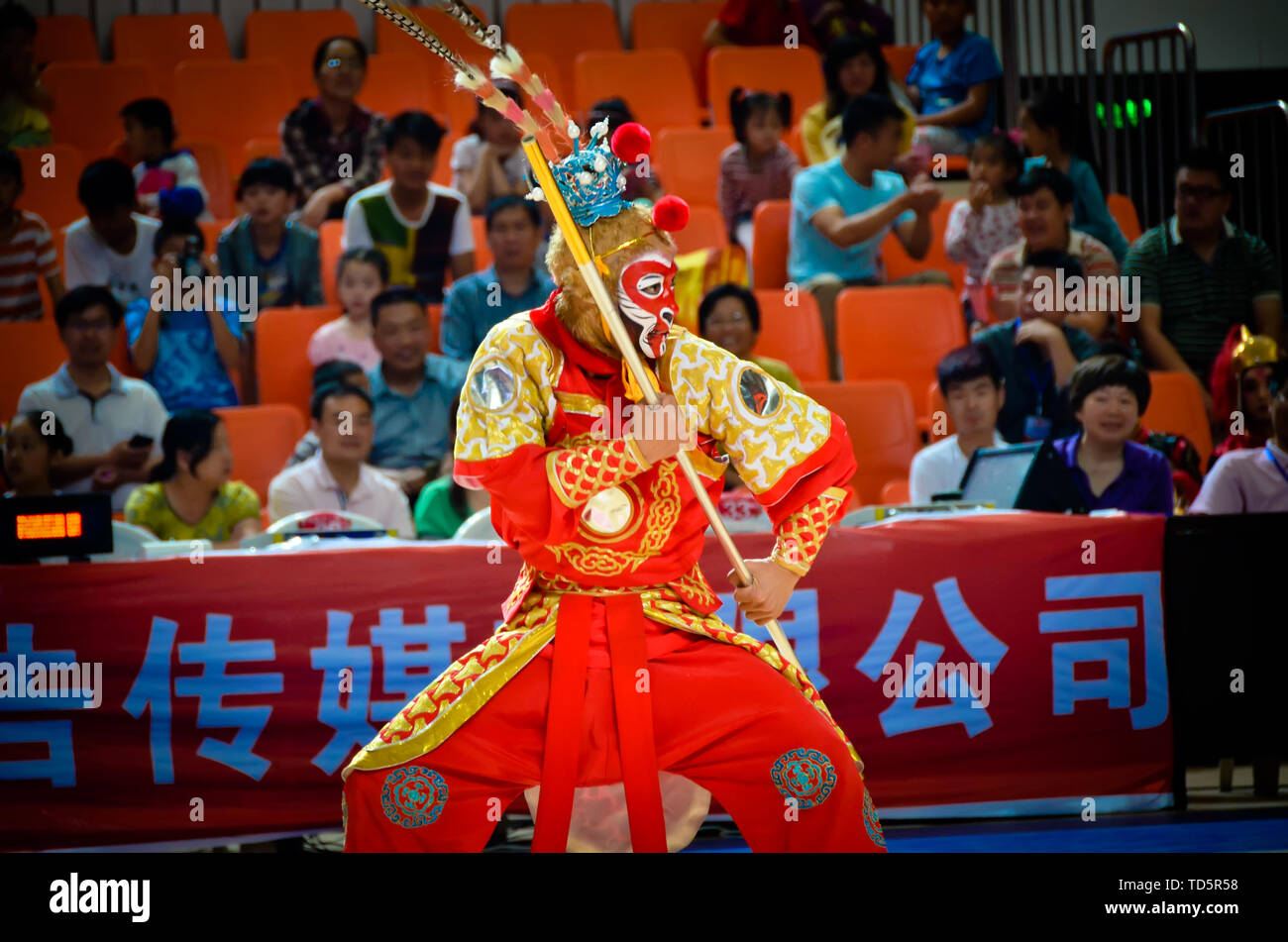 Monkey king opera hi-res stock photography and images - Alamy