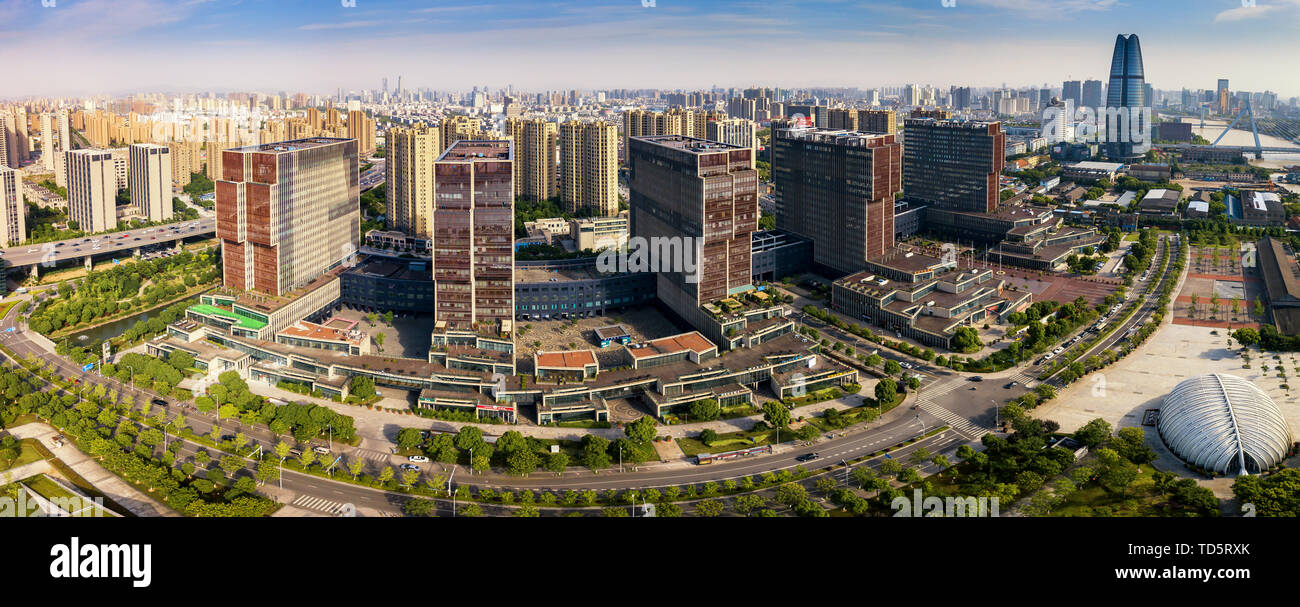 Feng office hi-res stock photography and images - Alamy