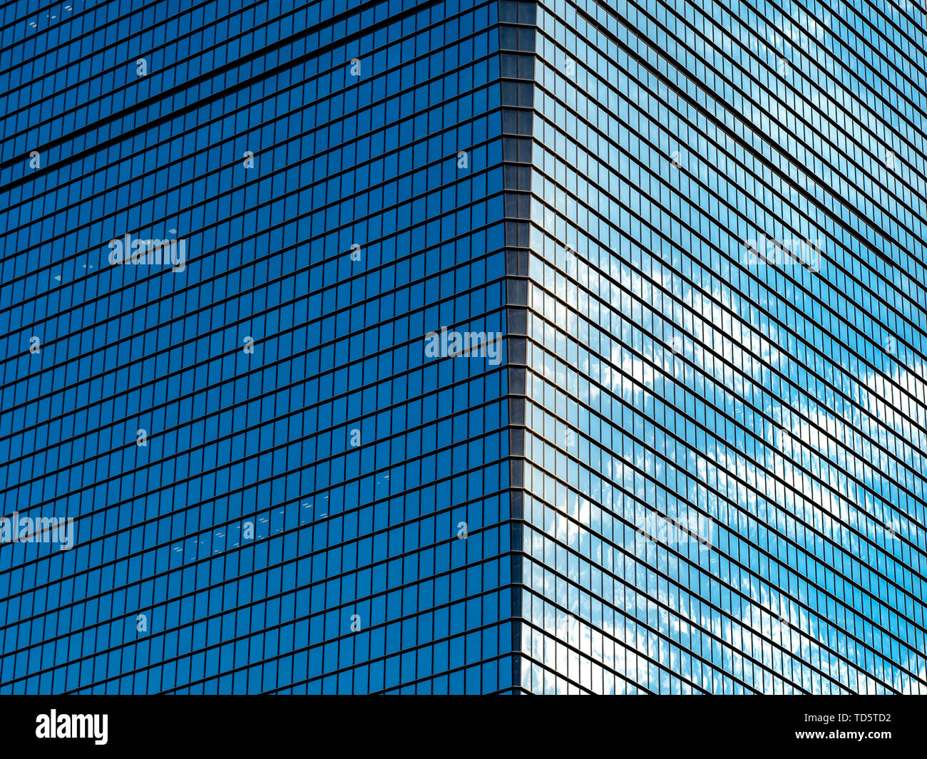 External walls of high rise building hi-res stock photography and ...
