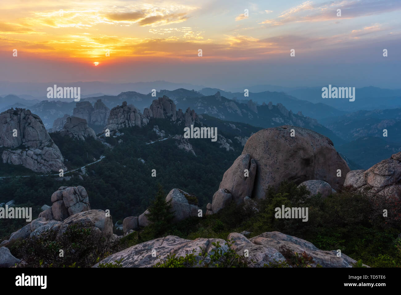 Sunset and dan furnace peak with a birds eye view hi-res stock photography and images - Alamy