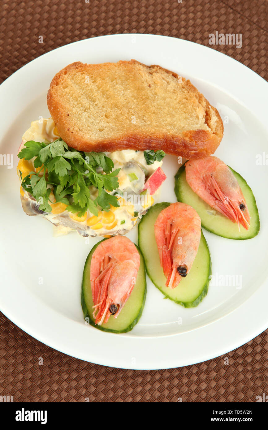 Big plate tiny portion hi-res stock photography and images - Alamy