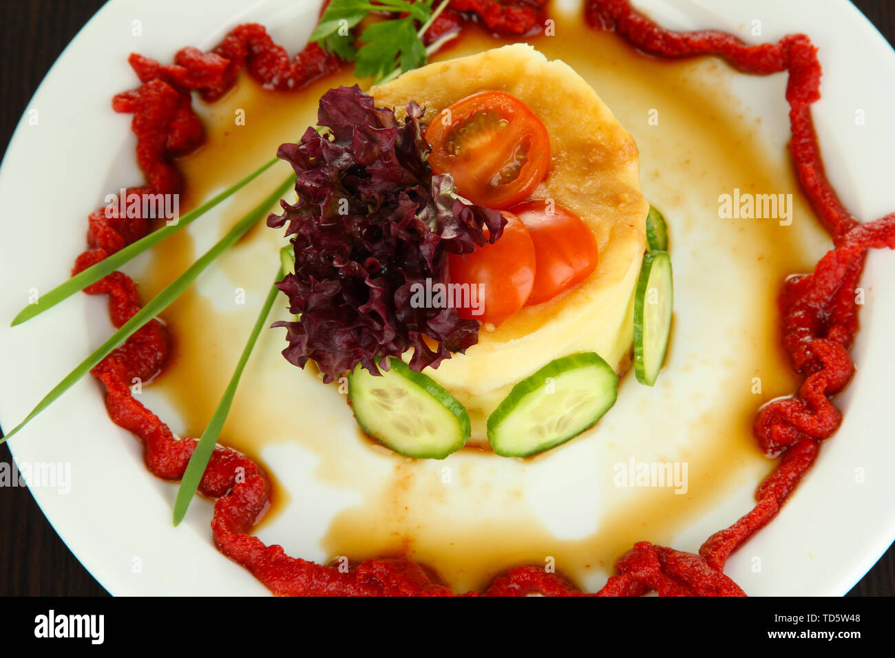 Big plate tiny portion hi-res stock photography and images - Alamy
