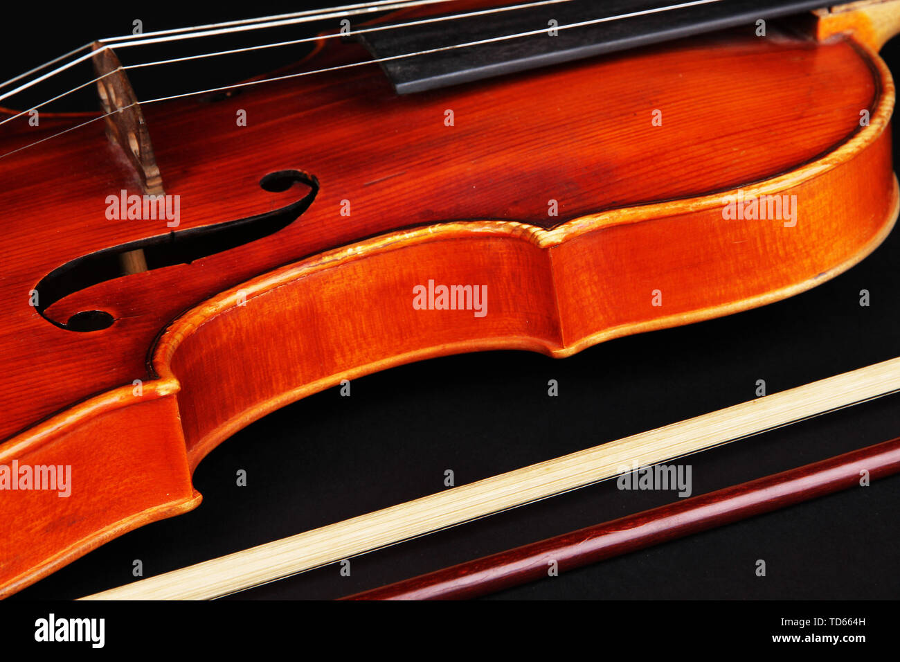 Classical violin on black background Stock Photo - Alamy