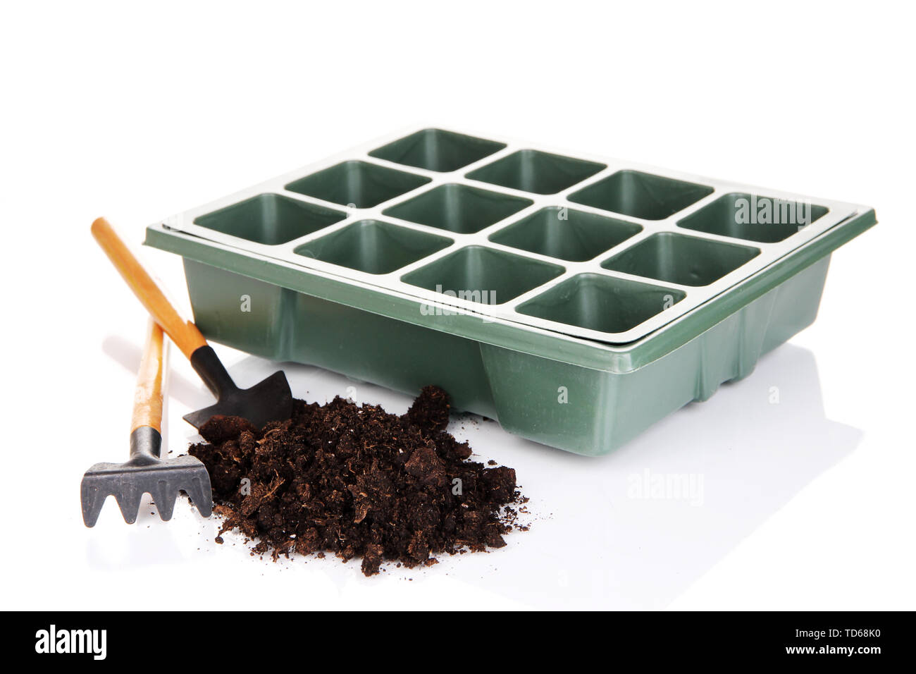 Box of lawn seed hi-res stock photography and images - Alamy