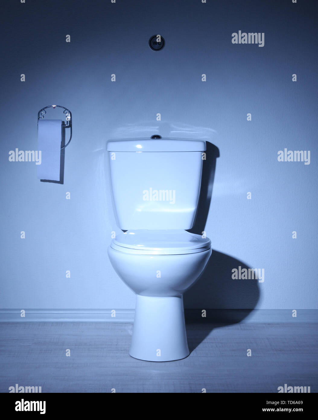 Blue toilet seat closed hi-res stock photography and images - Alamy