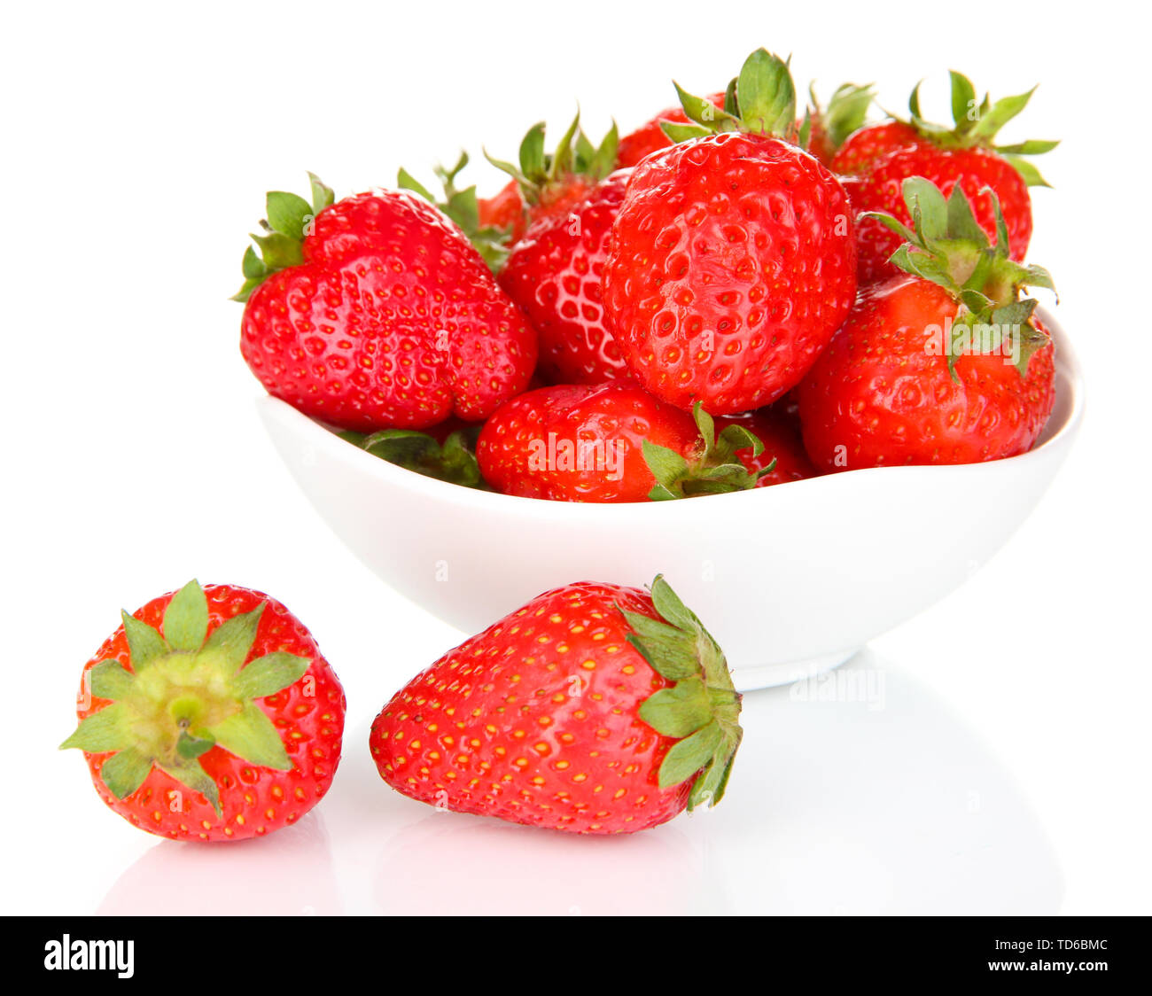 Fresh strawberry in bowl isolated on white Stock Photo - Alamy