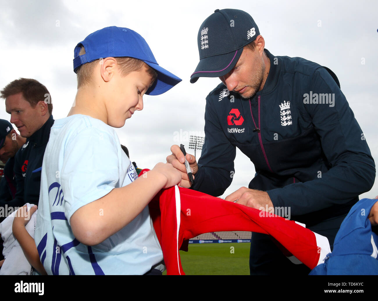 Joe root fan hi-res stock photography and images - Alamy